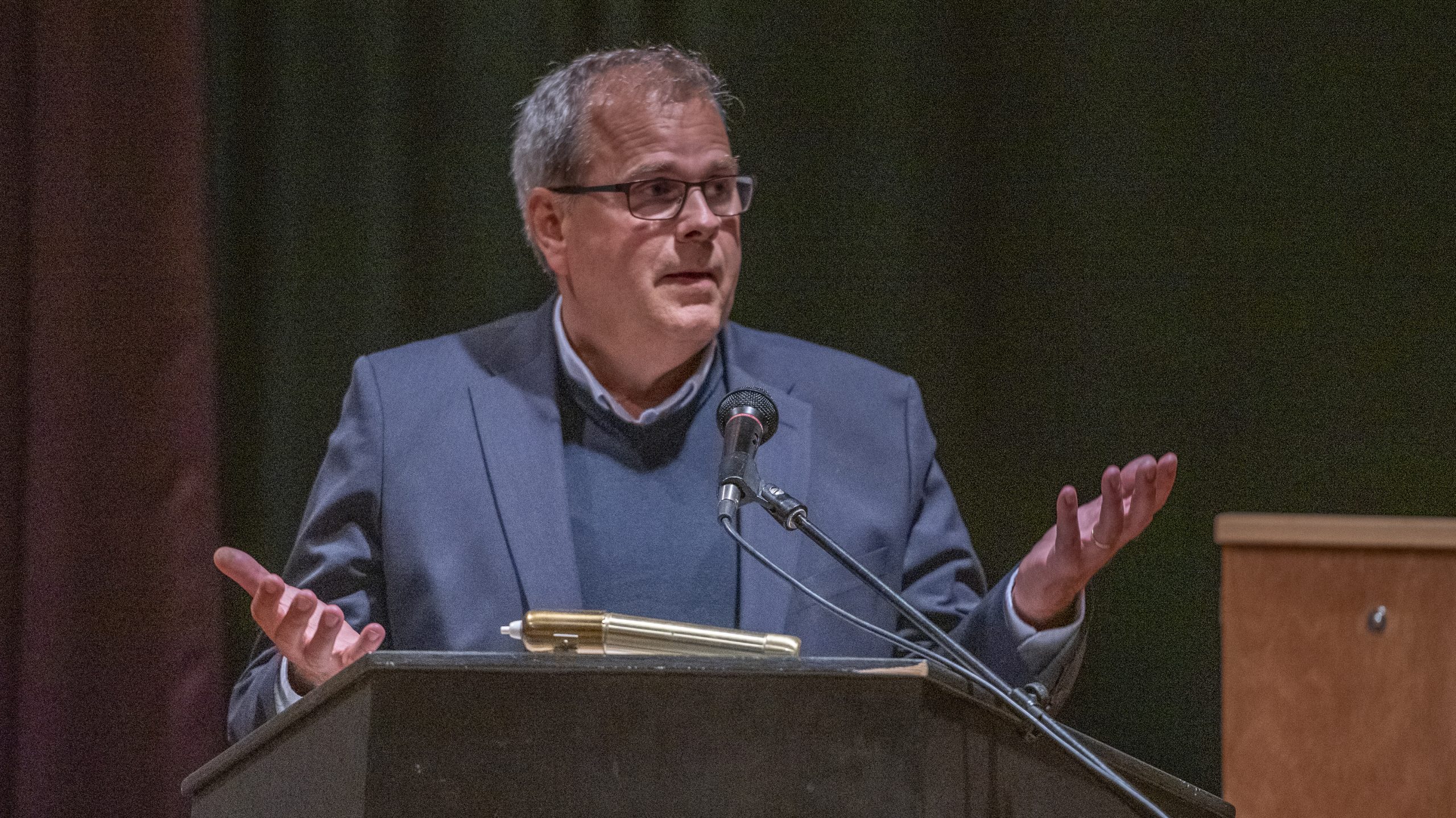 "Vi får 6,5 miljoner kronor om året för att göra ingenting" - Siljan News