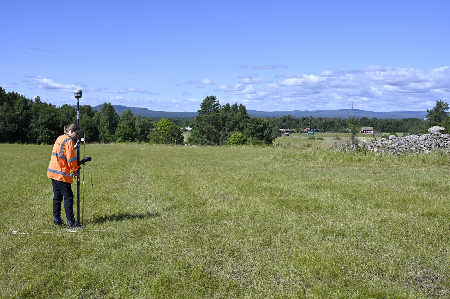 Vikingagravfältets hemligheter på väg att avslöjas – markradar hjälper arkeologer - Siljan News