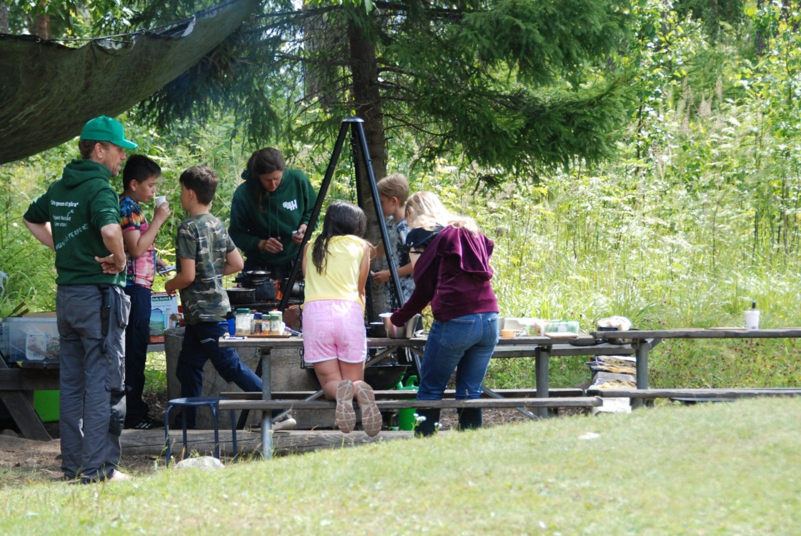 Matlagning i det fria- 4H bjuder in barn och ungdomar till Ivarsnäs ...