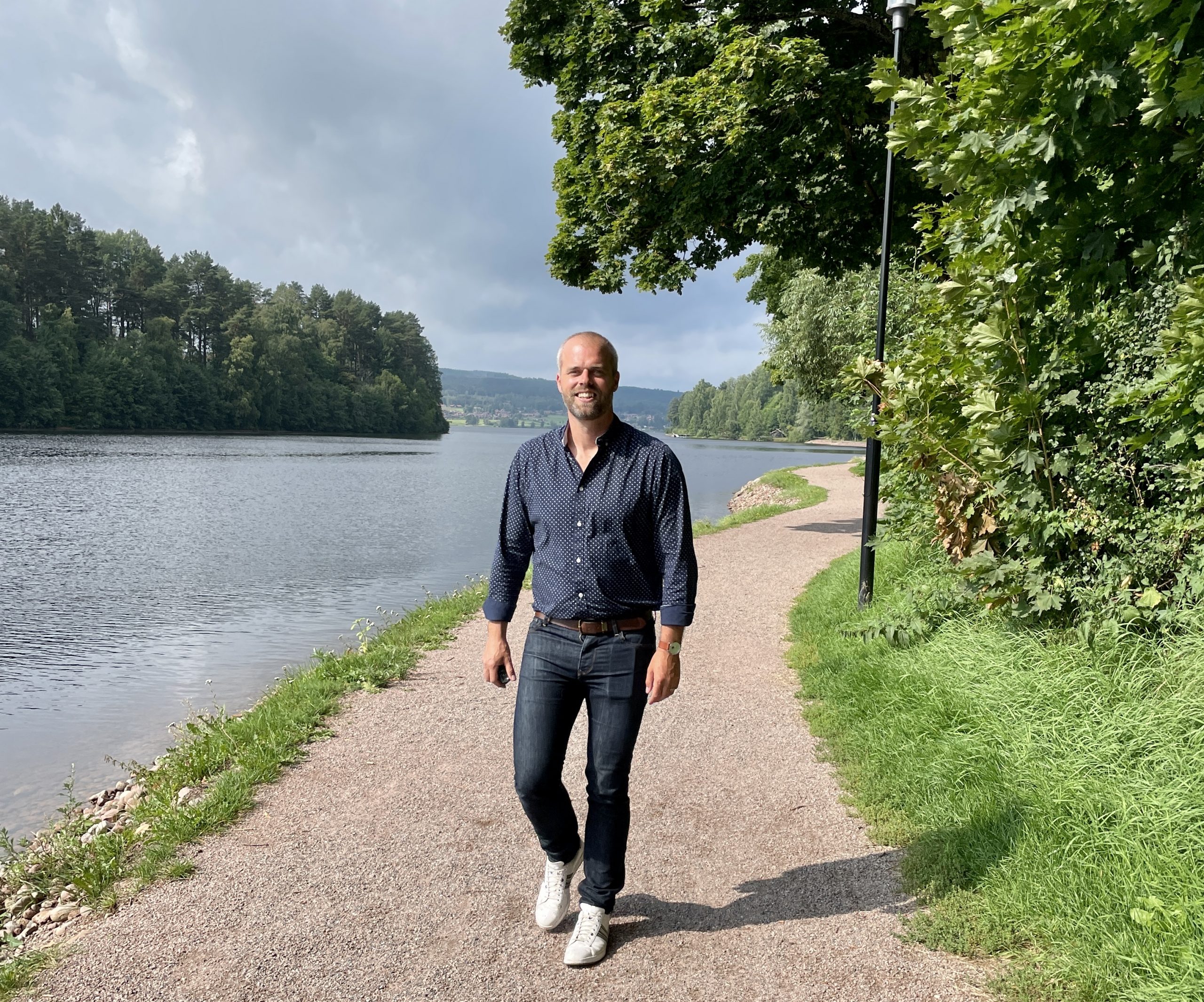 "Planerar att regelbundet finnas med en kaffetermos på olika platser i ...