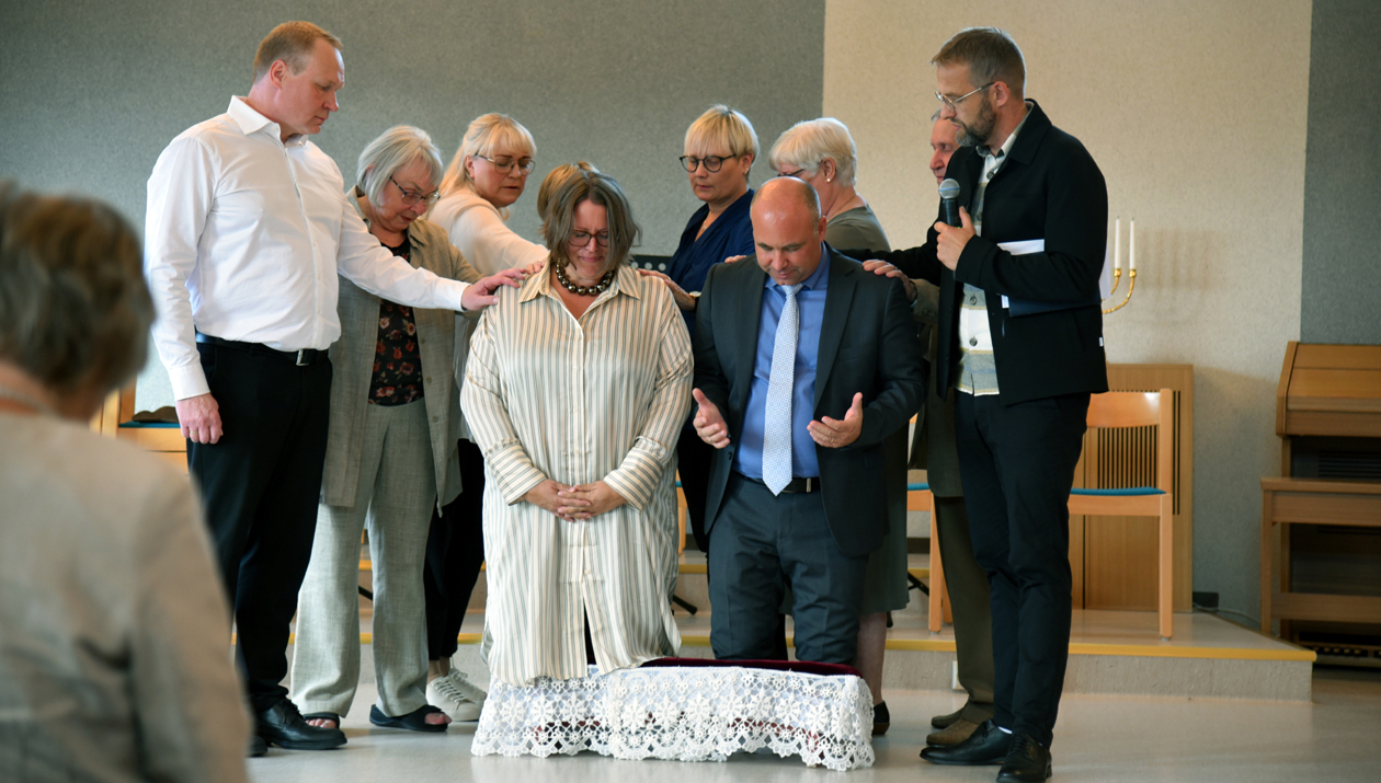 "Hade någon sagt för ett halvår sedan att jag skulle bli pastor i Säter ...