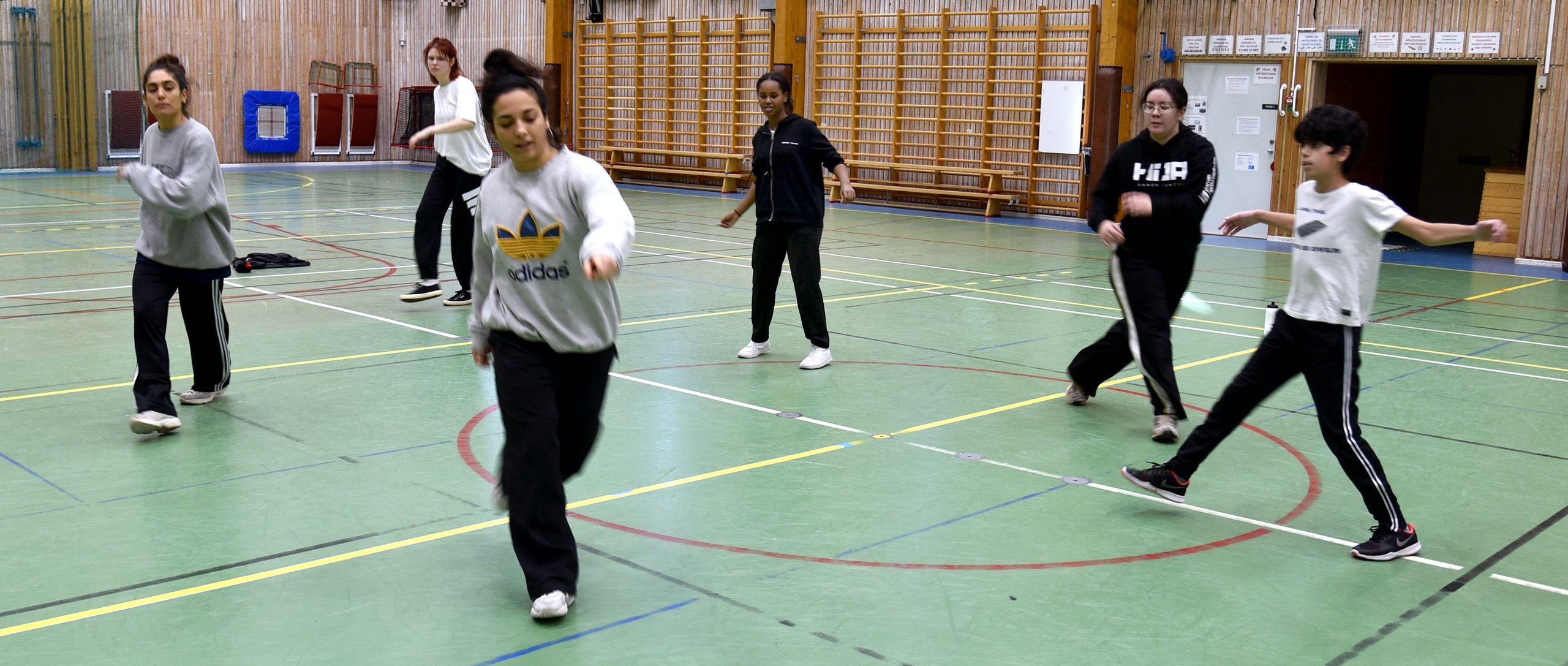 Breakdance i workshop och föreställning - Siljan News