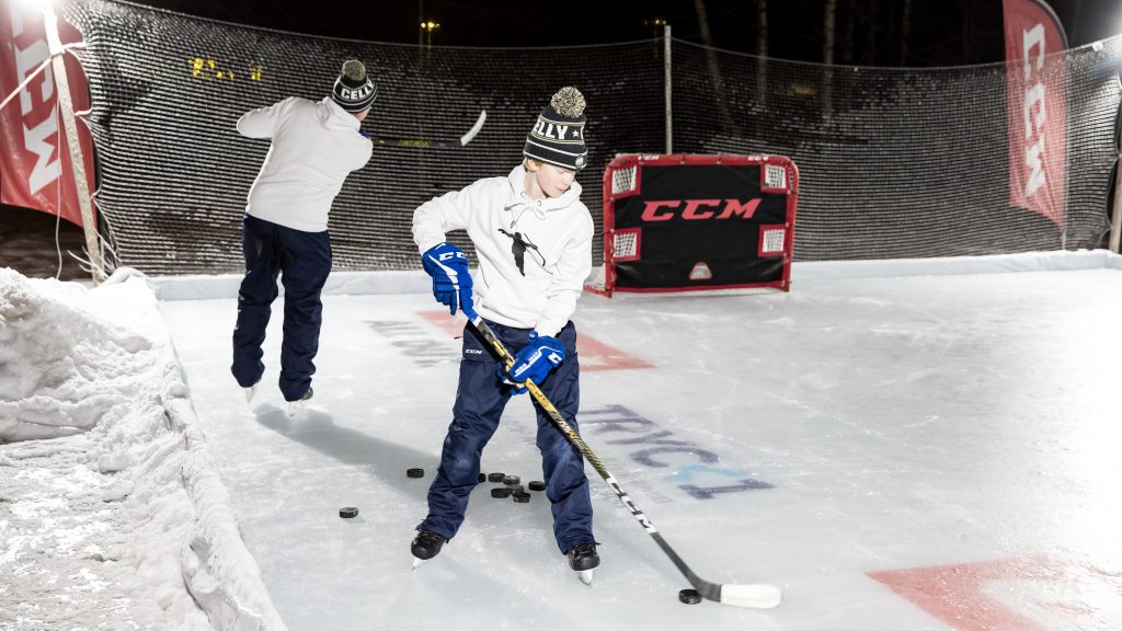 "Värt varenda minut av arbete - spola upp er egen rink!" - Siljan News