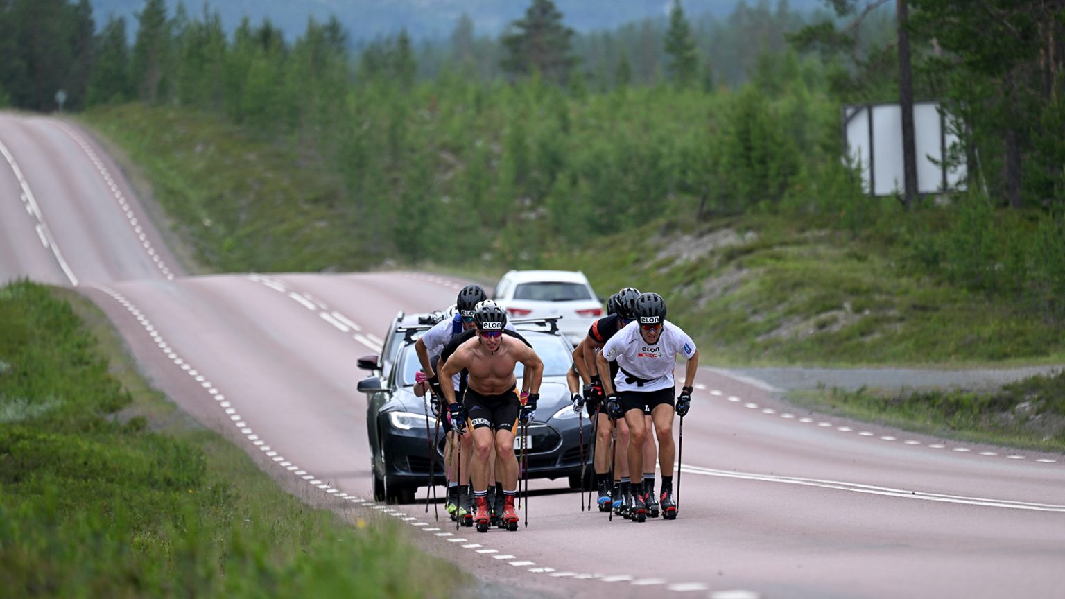 Team Elon med norska elitåkare i Idre: "Vi har bra förhållanden i Norge ...