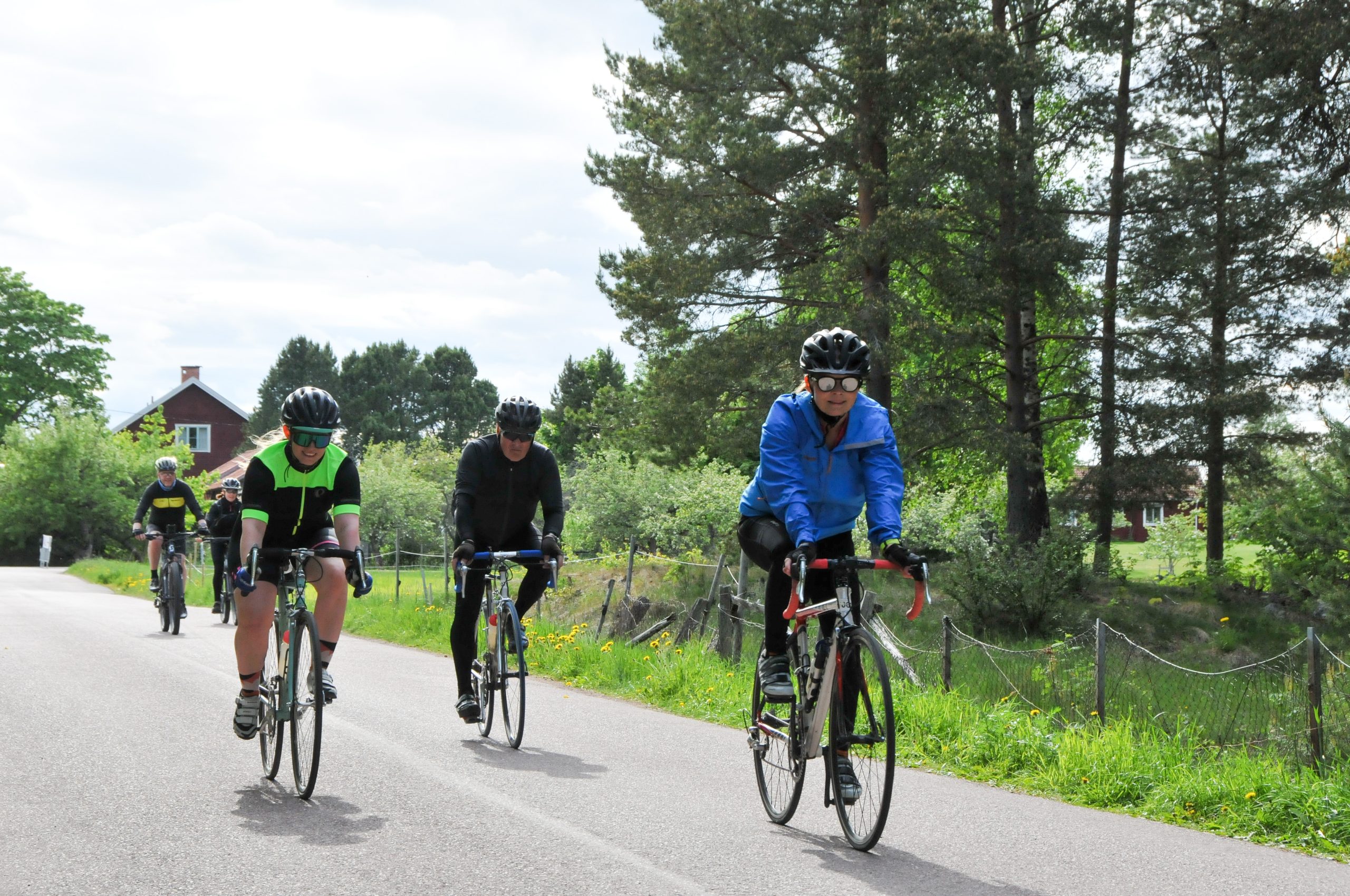 Trots punktering – Annika och Jonas slutförde Siljan Runt - Siljan News