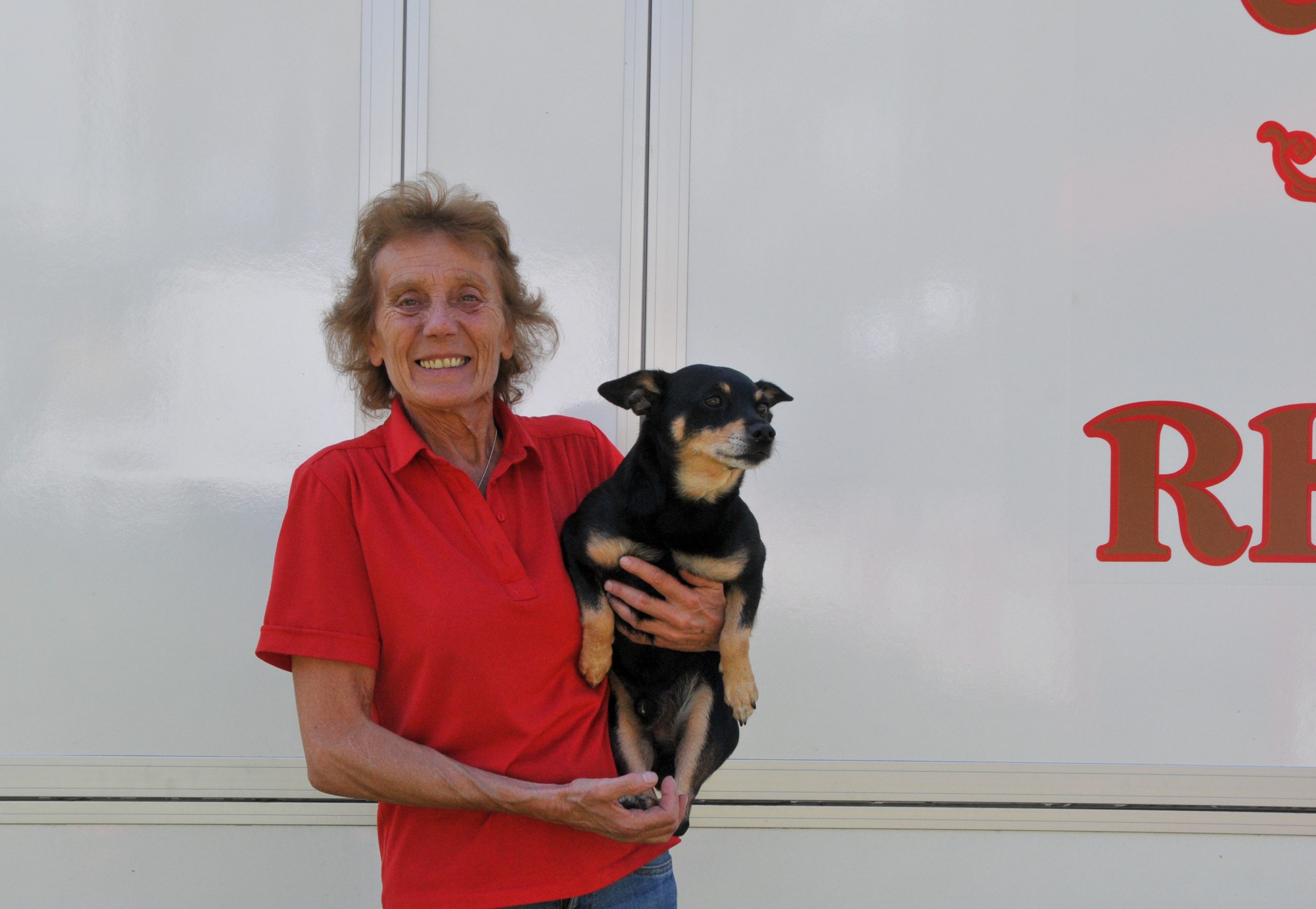 Deras cirkus bjuder på akrobatik – av både människor och djur - Siljan News