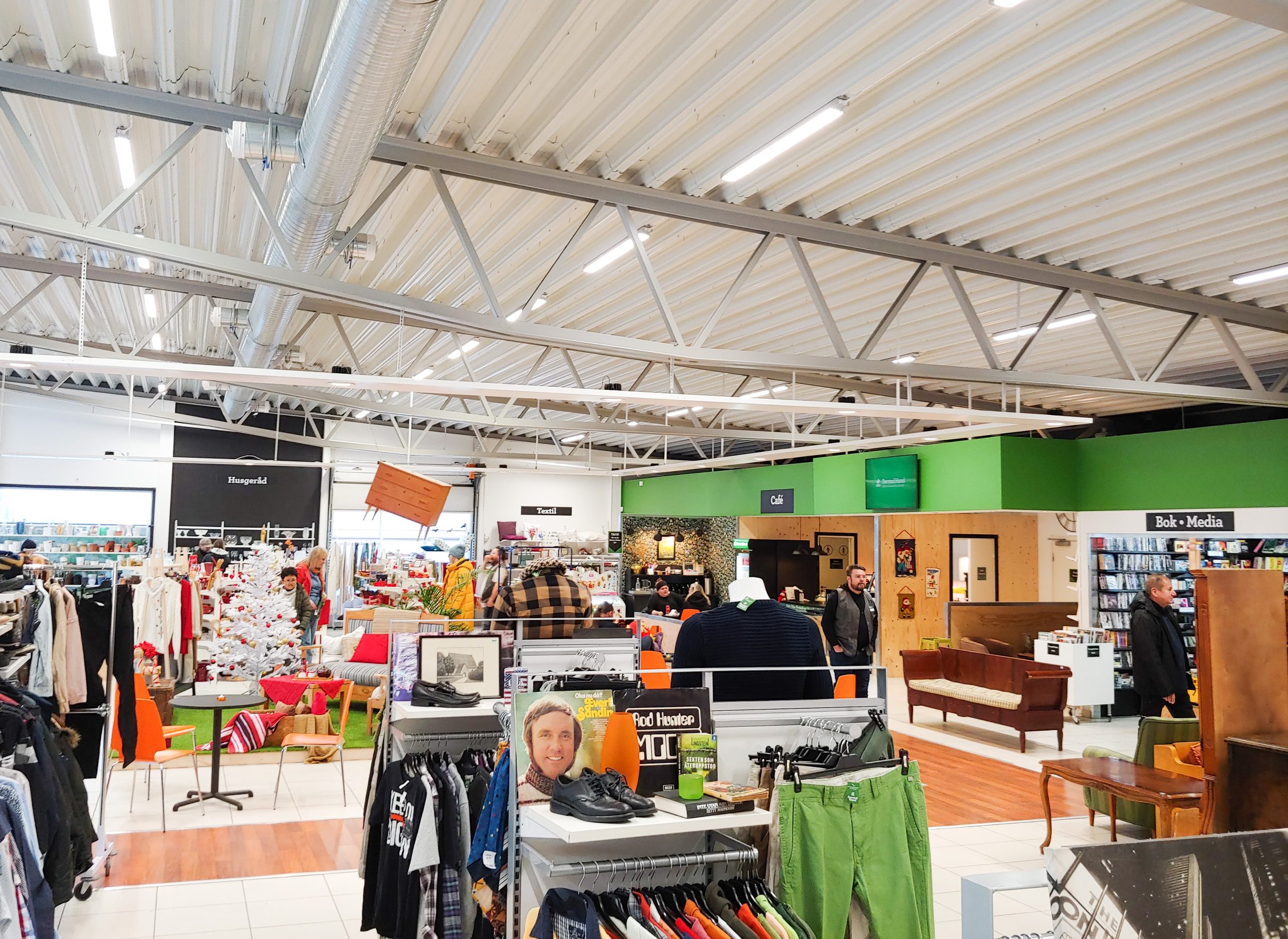 Deras Second Hand hjälper människor hitta vägen ut i arbetslivet ...