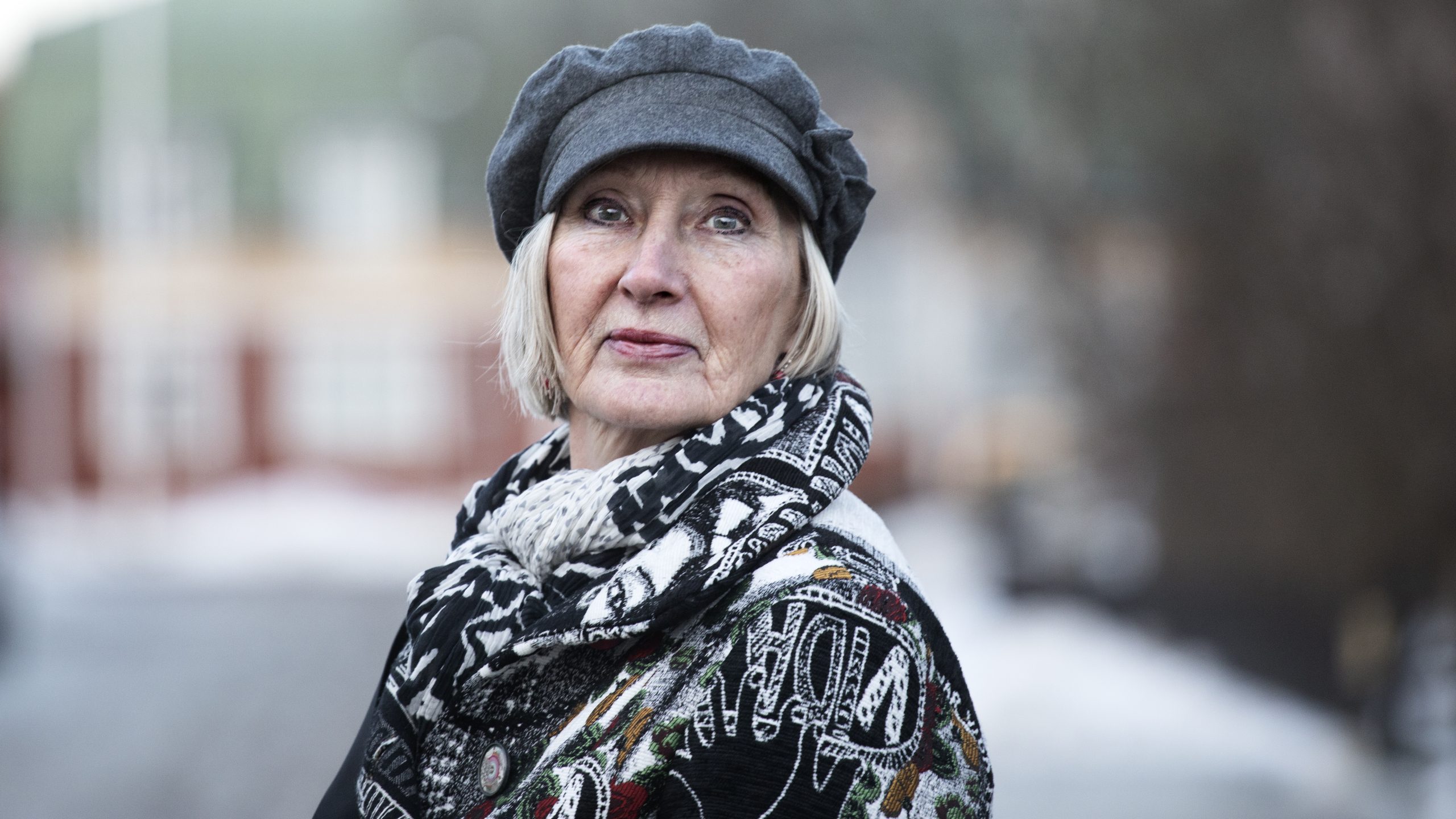 Med kreativa jackan på sparar hon på livshistorier - Siljan News